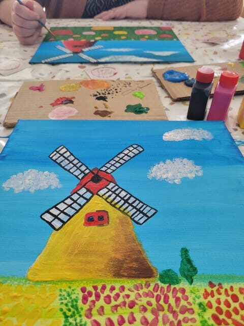 Amsterdam: Paint & Sip Workshop - Paint your Souvenir - A Closer Look at the Experience