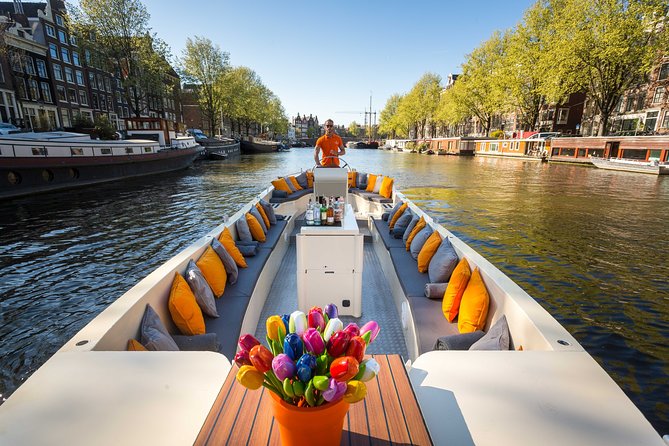 Amsterdam Private BBQ and Drinks Cruise With Onboard Chef - Scenic Cruise Through Amsterdams Canals