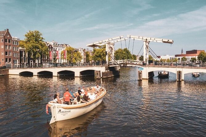 Amsterdam Private Boat Trip with Pizza and Unlimited Drinks - Who Will Love This Tour?