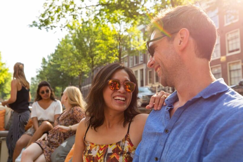 Amsterdam: Private Canal Cruise in German + Unlimited Drinks - An Intimate Look at the Itinerary and Sights