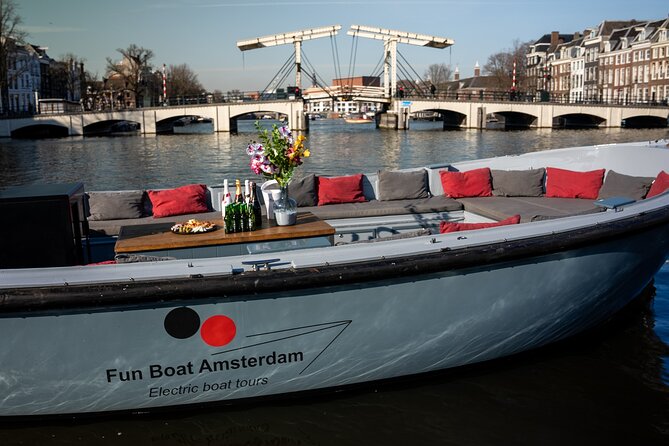 Amsterdam: Private Canal Cruise with Drinks and Snacks - Key Points