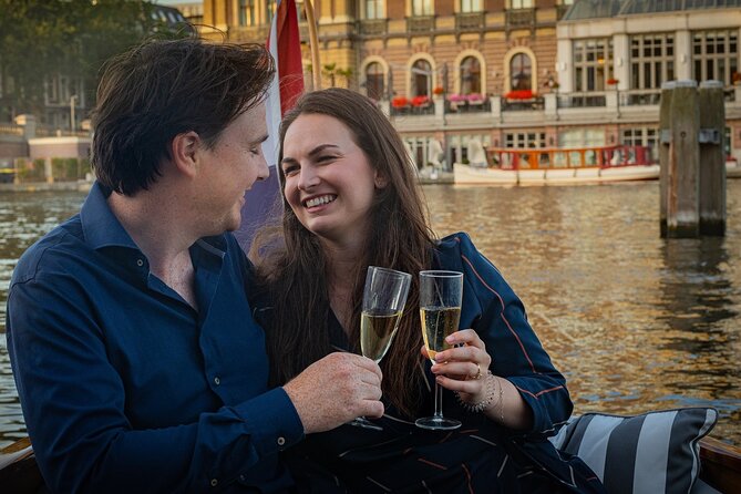 Amsterdam Private Dinner Cruise With Drinks and 2-course Dinner - Customer Reviews and Feedback
