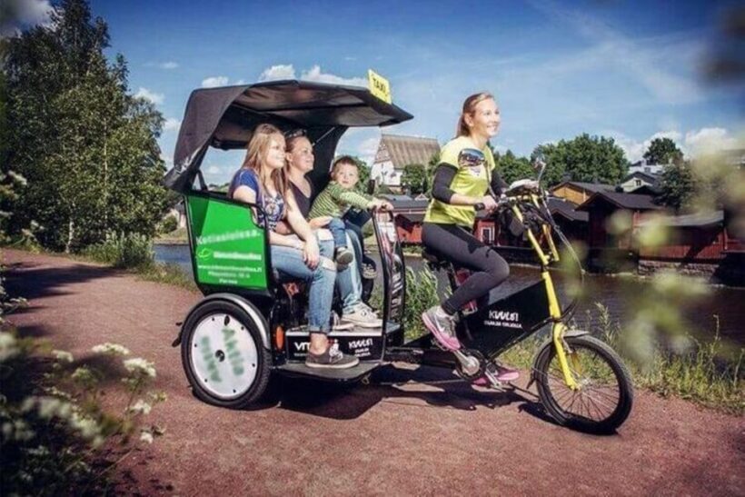 Amsterdam: Private Guided City Tour by Pedicab - A Closer Look at the Pedicab Tour Experience