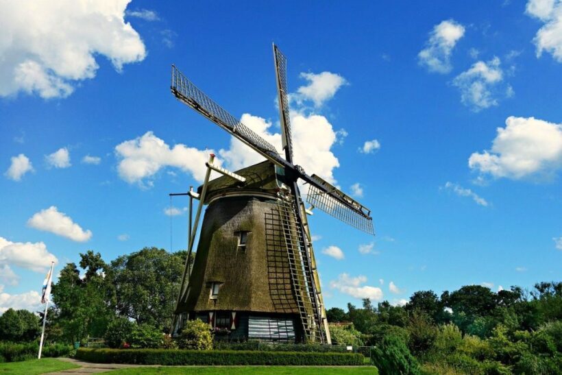 Amsterdam: Private Half-Day Countryside Bike Tour - Key Points