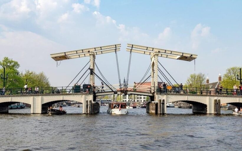 Amsterdam: Private Half-Day Tour with a Local - Key Points