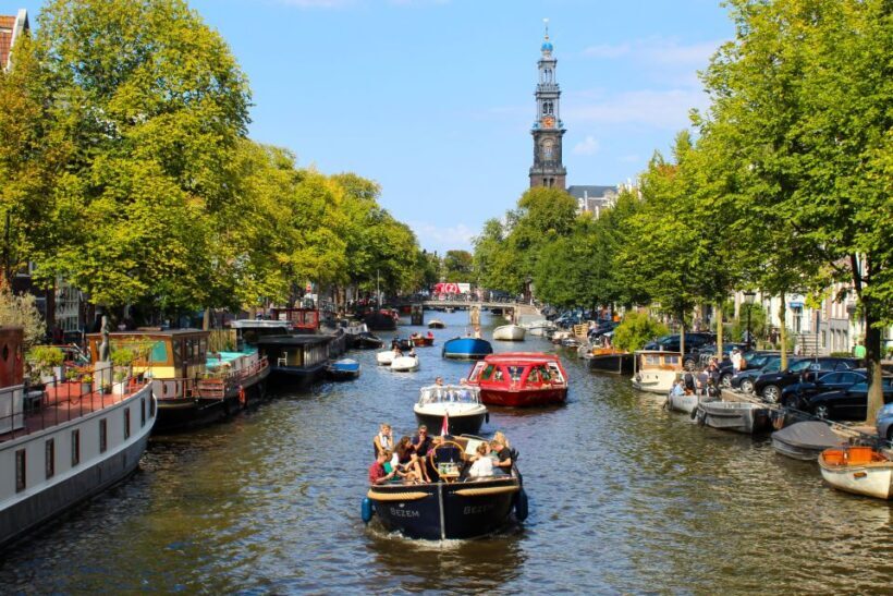 Amsterdam: Private Hidden Gems Discovery Tour - An Introduction to the Tour Experience
