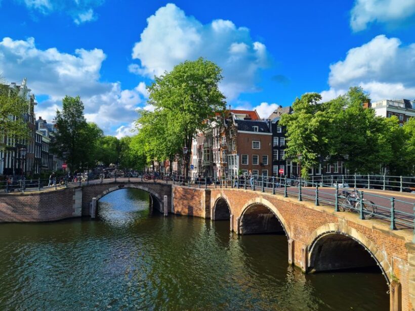 Amsterdam: Private Pedicab Historical Sightseeing Tour - A Detailed Look at the Experience