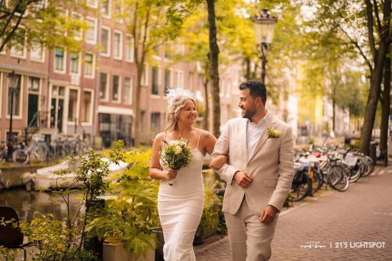 Amsterdam: Private Photoshoot for Couple, Family, or Solo - The Experience’s Drawbacks