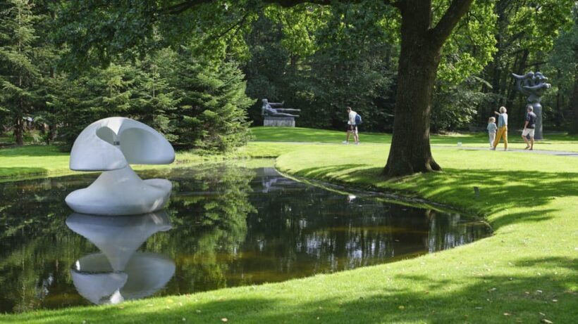 Amsterdam: Private Tour of Kröller-Museum Het Loo Muiderslot - The Itinerary in Detail