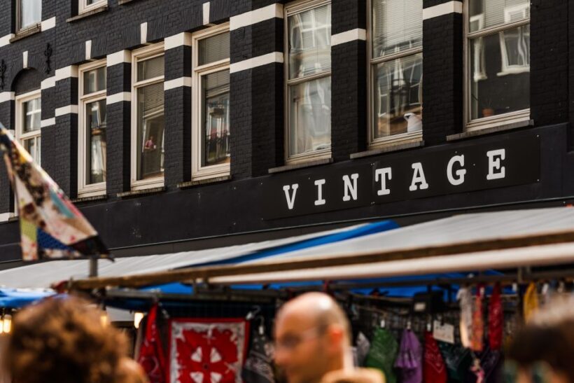 Amsterdam: Private Walking Tour of Jordaan & De 9 Straatjes - Key Points