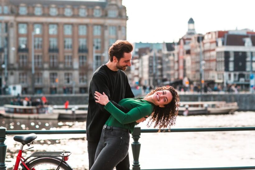 Amsterdam: Professional photoshoot at Centraal Station - Practical Aspects & Value