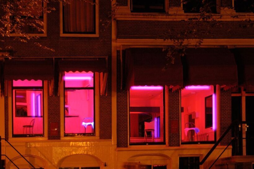Amsterdam: Red Light District 1-hour Smartphone Audio Tour - FAQ