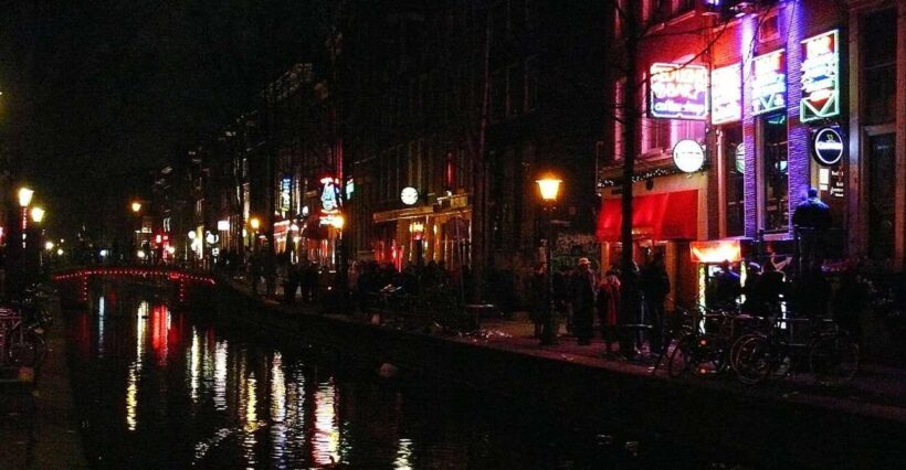 Amsterdam: Red Light District and Coffeeshop tour - A Deep Dive Into the Tour Experience