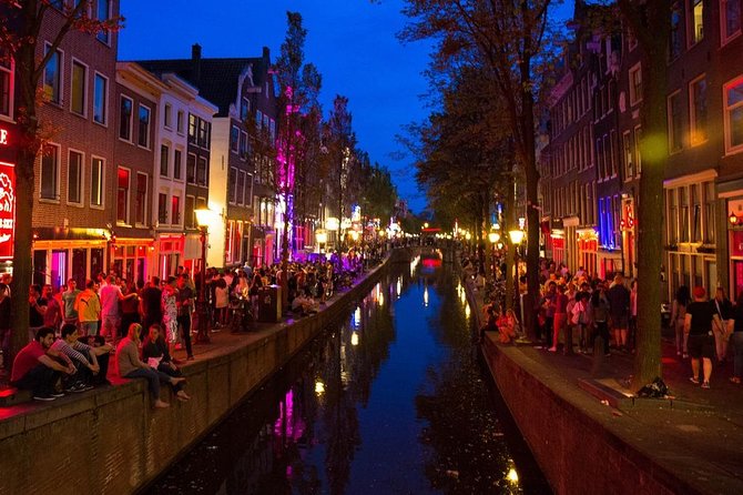 Amsterdam Red Light District group tour - What’s Included and What’s Not
