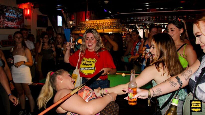 Amsterdam: Red Light District Pub Crawl with Unlimited Shots - Why This Tour Stands Out