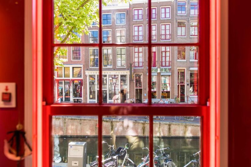 Amsterdam: Red Light Secrets Museum and 1-Hour Canal Cruise - Practical Details and Value