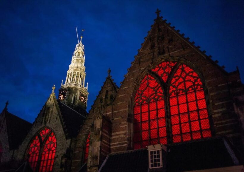 Amsterdam: Red Light Tour Exclusive + Peep Show - FAQ