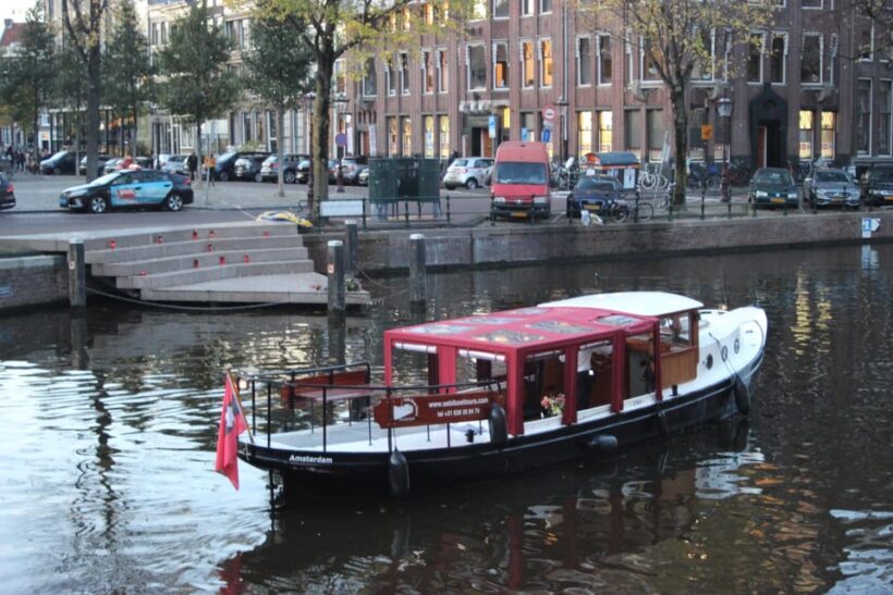 Amsterdam: Small-Group Canal Cruise incl. Drinks and Snacks - Detailed Itinerary and What to Expect