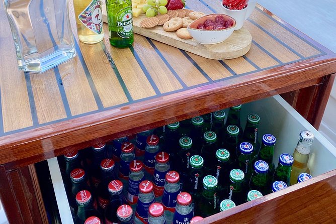 Amsterdam Small-Group Canal Cruise Including Snacks and Drinks - The Sum Up