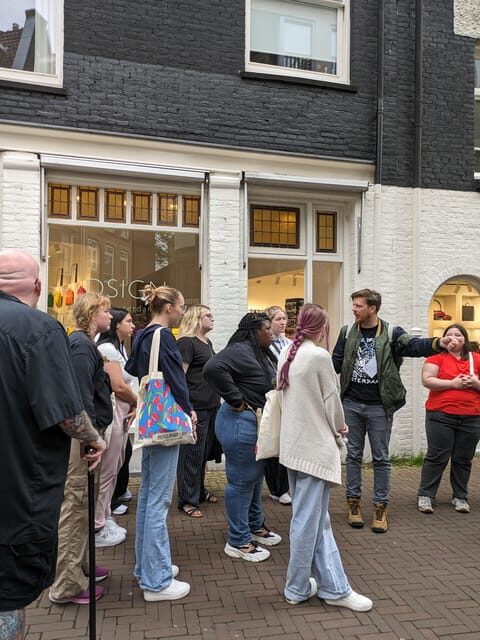 Amsterdam: small group tour: History, humor & hidden gems - FAQ