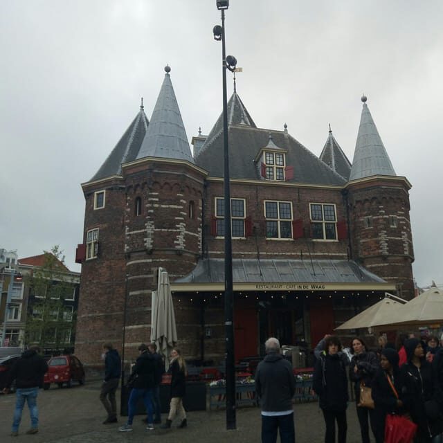 Amsterdam: Spanish Tour Unmasking the Redlight District - Who Would Enjoy This Tour?