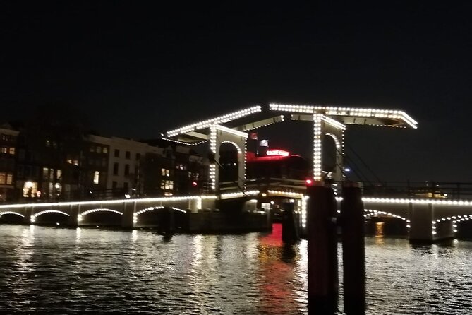 Amsterdam: The Bulldog Boat Smoke Cruise - Inclusions and Amenities of the Cruise