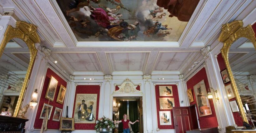 Amsterdam: The Kattenkabinet Cat Museum Entry Ticket - Practical Tips for Visiting
