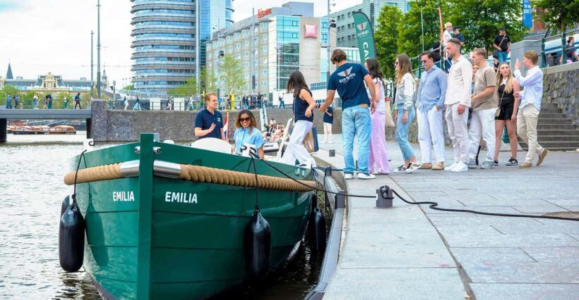 Amsterdam: The Newest Canal Cruise with Drink Option - FAQs
