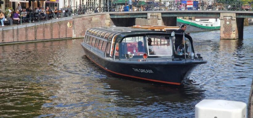 Amsterdam: Traditional Canal Cruise with Bar on Board - Authentic Insights from Travelers