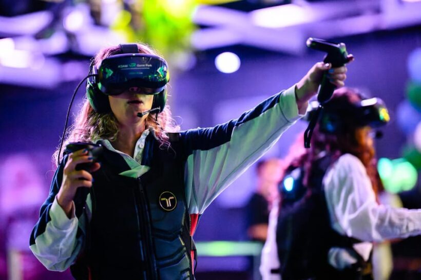 Amsterdam: Ultimate VR Experience: 60 minutes - The Sum Up