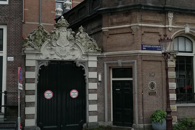 Amsterdam Walking Tour. All about History, Architecture, Traditions & Anecdotes. - FAQs