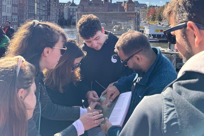 Amsterdam walking tour: WWii, Liberal Amsterdam & waterways - Key Points