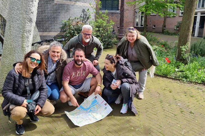 Amsterdam walking tour: WWii, Liberal Amsterdam & waterways - FAQs
