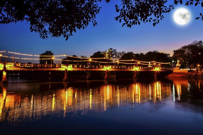 Amsterdam Wine and Cheese Evening Cruise - Scenic Canal Views