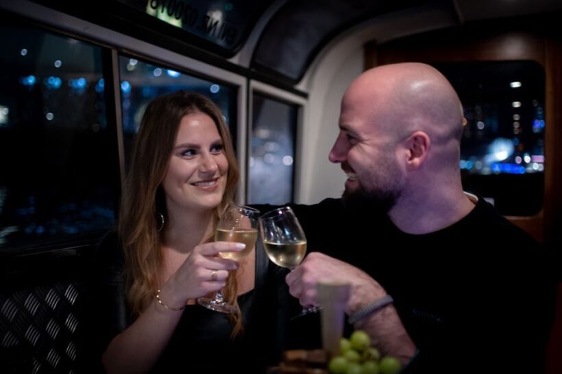 Amsterdam: Wine and Cheese Evening Cruise - Discovering the Experience
