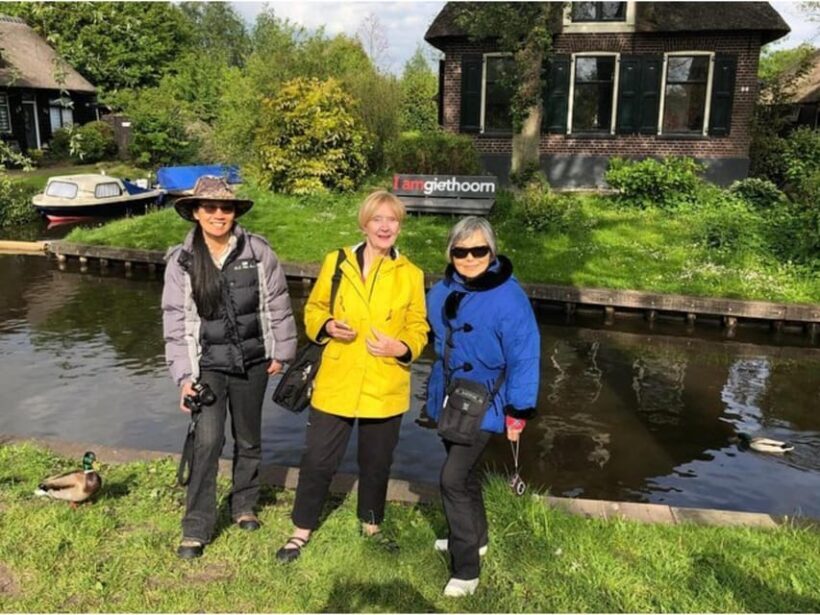 Amsterdam: Zaanse Schans and Giethoorn Guided Combo Tour - Key Points