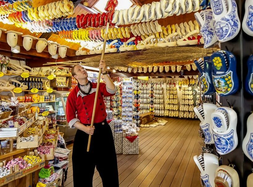 Amsterdam: Zaanse Schans, Edam, Volendam & Marken Bus Tour - Exploring the Dutch Countryside: Zaanse Schans, Edam, Volendam & Marken Bus Tour
