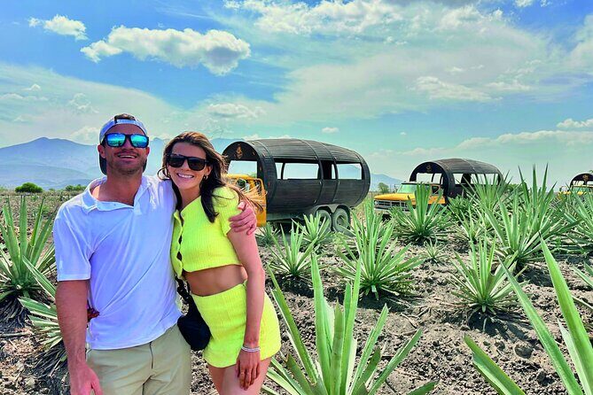 An adventure for the senses: Mezcal, fields and crafts. - Authenticity and Customer Experience