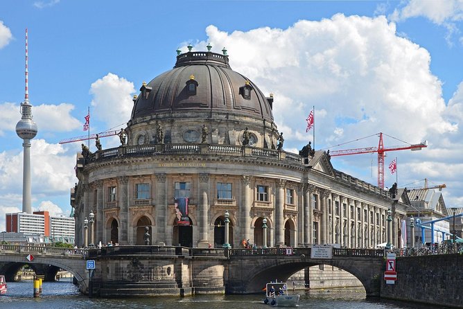 An Introduction to Berlin Private Walking Tour - The Sum Up