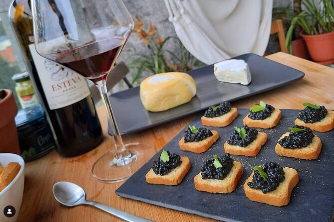 An Unforgettable Evening: Authentic Portuguese Dinner in Porto - Accessibility and Additional Info