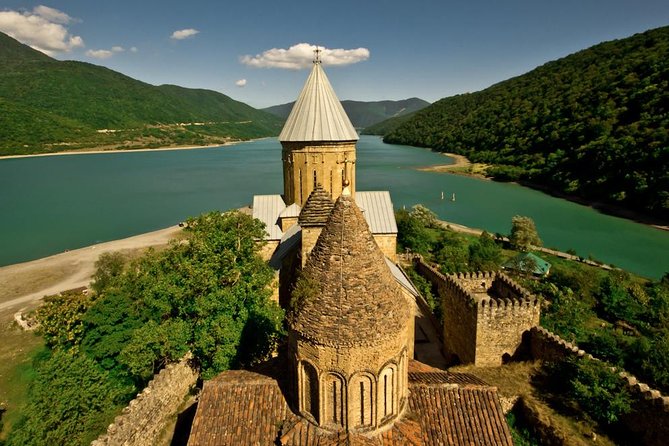 Ananuri-Gudauri-Kazbegi Full Day - Who is this tour best for?