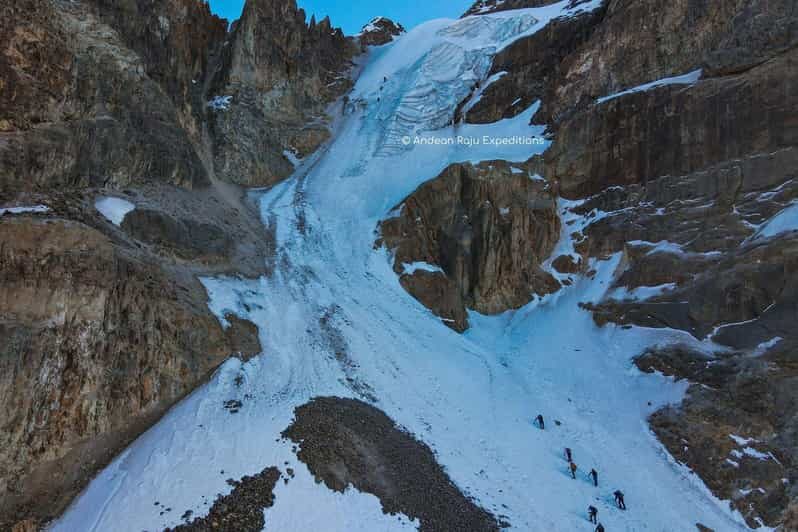 Ancash: Climbing the Nevado Huarapasca in 1 day - The Experience Provider