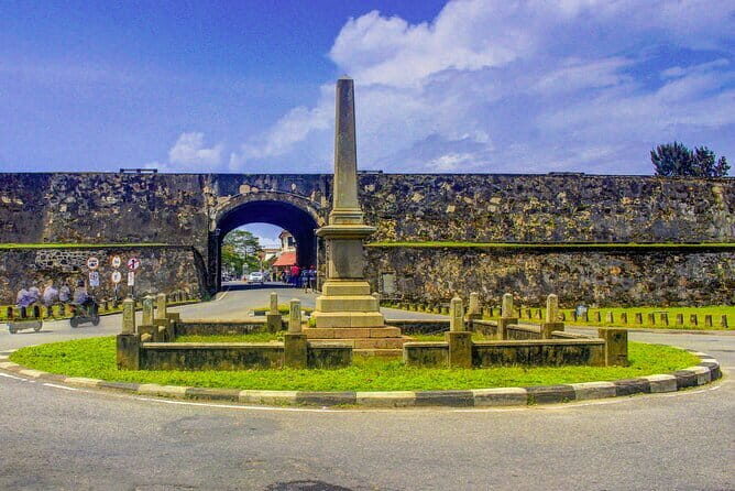 Ancient Dutch Fort Tour and River Safari from Galle - Exploring Galle’s Dutch Fort: A Step Back in Time