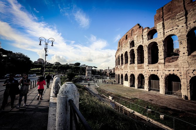 Ancient Rome Guided Tour: Review - Exploring the Colosseum and Roman Forum