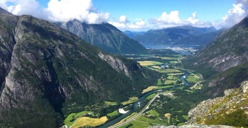 Åndalsnes - Trollstigen & Trollwall Audio Guid Bus Tour - The Sum Up