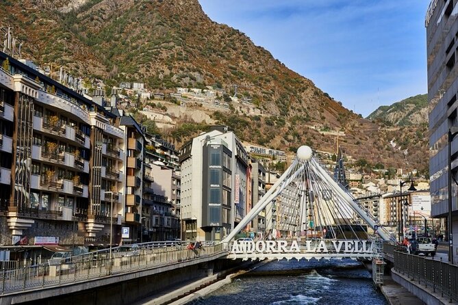 Andorra, France and Spain Day Tour With 2 Guides and Hotel Pickup - Experience the Beauty of Andorra, France, and Spain