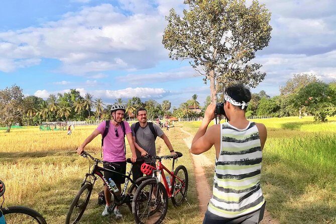 Angkor Wat Discovery Cycling & Hike With Private Tour Guide - A Deeper Look into the Tour Experience