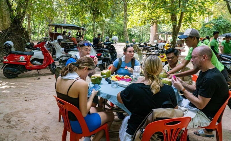 Angkor Wat: Guided Vespa Tour inclusive lunch at local house - Practical Considerations