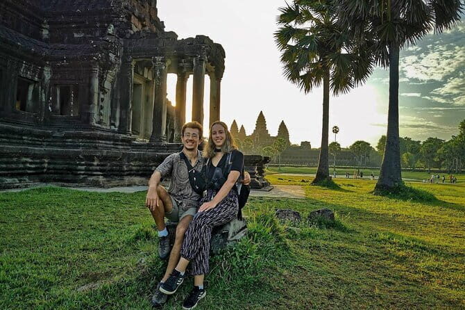 Angkor Wat Highlights 2 Days Tour with Sunrise and Sunset - Unlocking the Wonders of Angkor: A 2-Day Tour Review