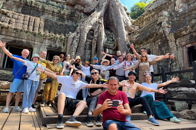 Angkor Wat Small-Group Day Tour and Sunset with Lunch Included - The Experience: What You Can Expect